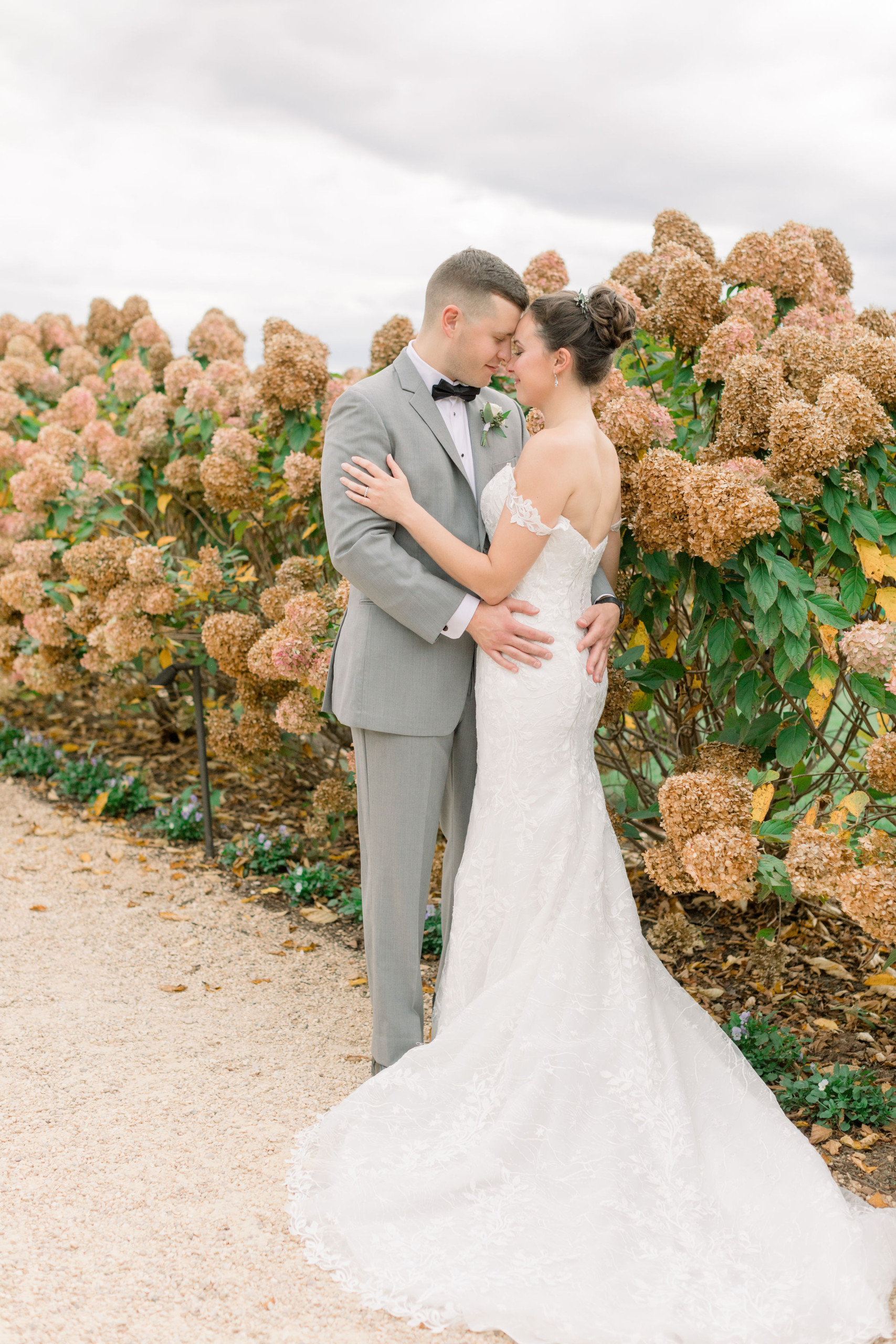 Kimberly & Regis’s Autumn Mountain Wedding at Pippin Hill Farm | Mary ...